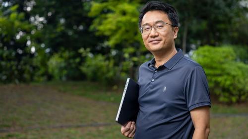 Trợ lý Giáo sư Wang NUS được vinh danh, nhận giải thưởng của IEEE AI năm 2024